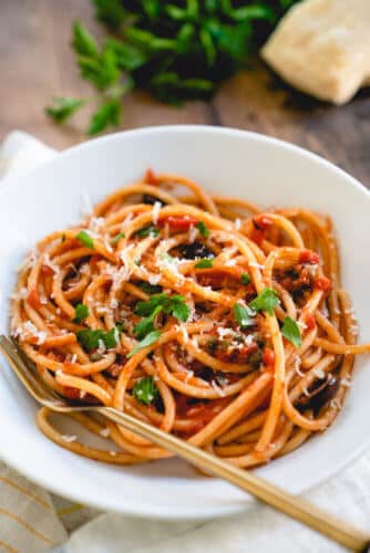 Easy Pasta Puttanesca Recipe – A Couple Cooks