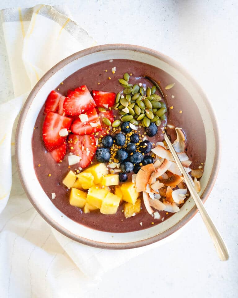 How to Pronounce Acai – A Couple Cooks