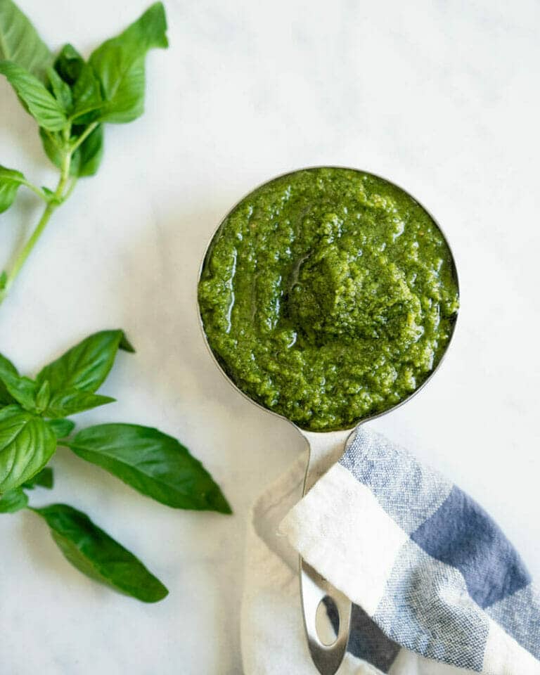 Quick Guide to Basil – A Couple Cooks