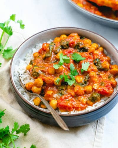 Easy Chickpea Curry – A Couple Cooks