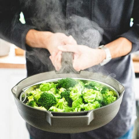 How to Steam Vegetables (The Right Way!) – A Couple Cooks