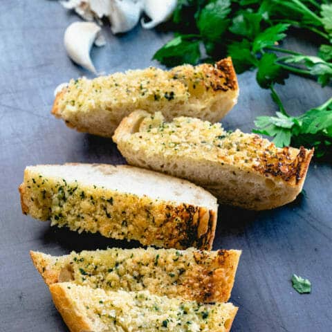 How to Mince Garlic – A Couple Cooks