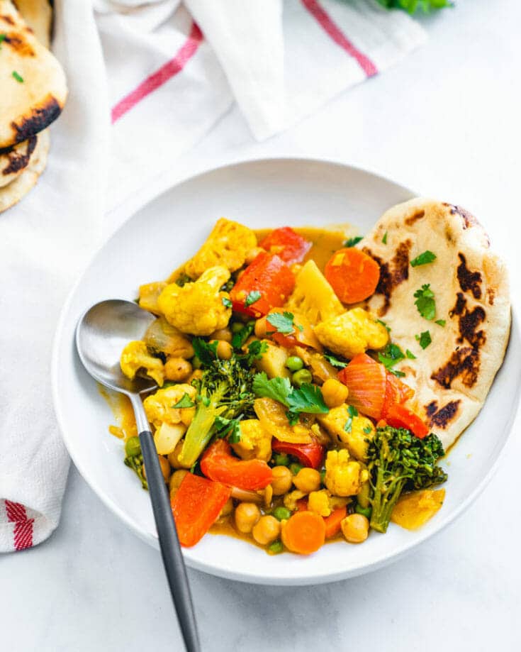 Easy Vegetable Curry (30 Minutes!) – A Couple Cooks
