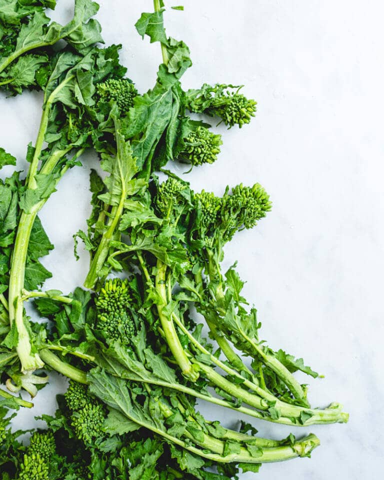 How to Cook Broccoli Rabe (The Fast Way!)