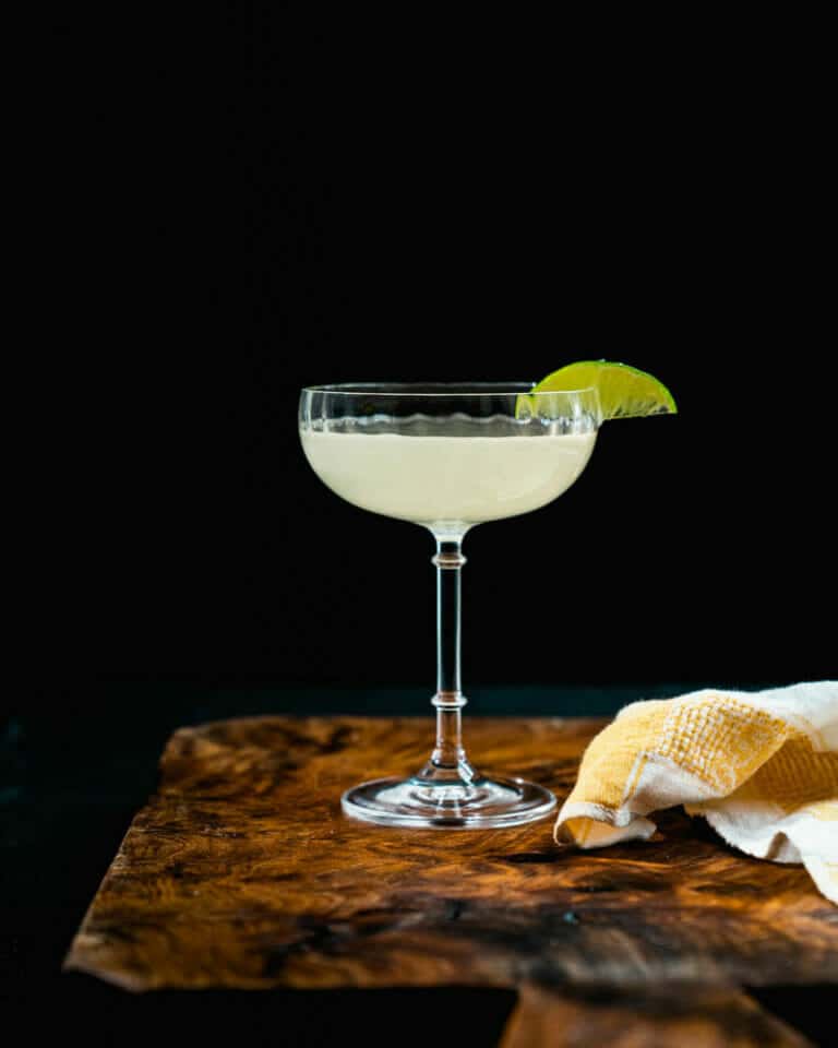 How to Make a French Gimlet