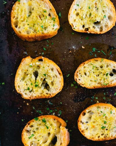 Best Garlic Toast (Quick & Easy!) – A Couple Cooks