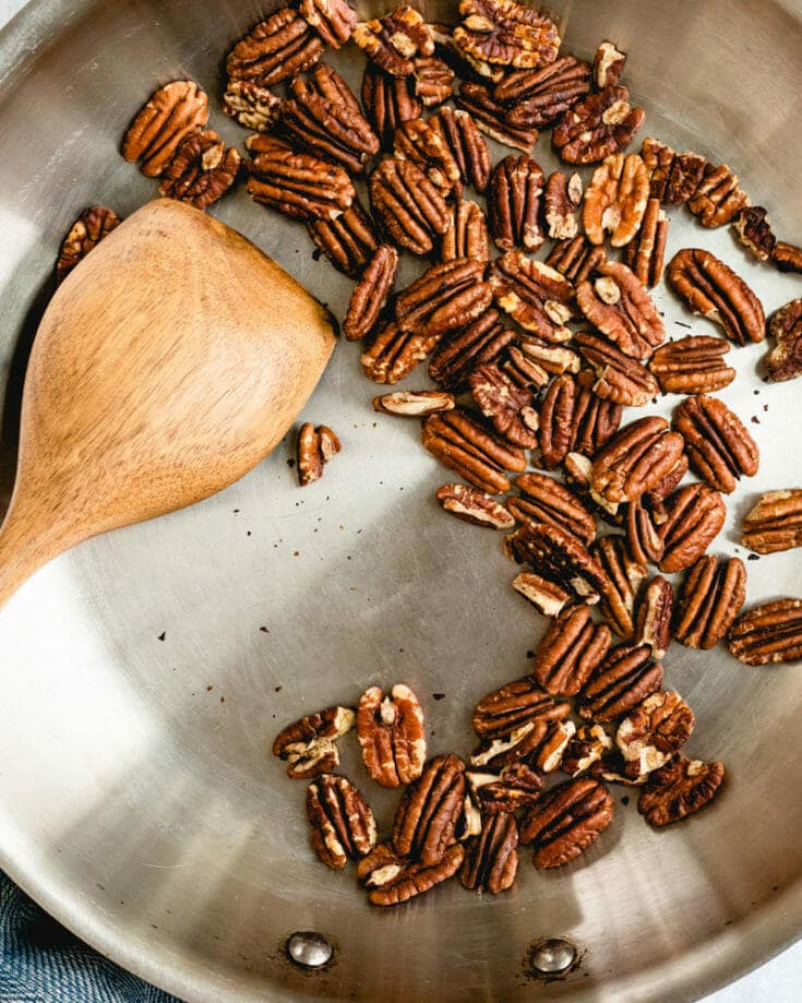 How to Toast Pecans (2 Ways!) – A Couple Cooks