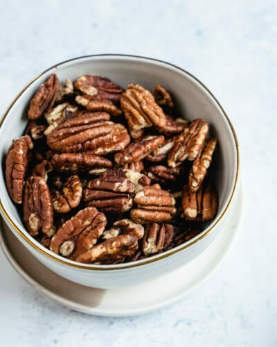 How to Toast Pecans (2 Ways!) – A Couple Cooks