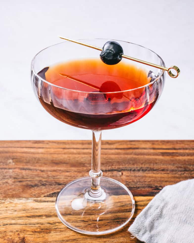 Manhattan Cocktail (Ingredients & Variations!) – A Couple Cooks
