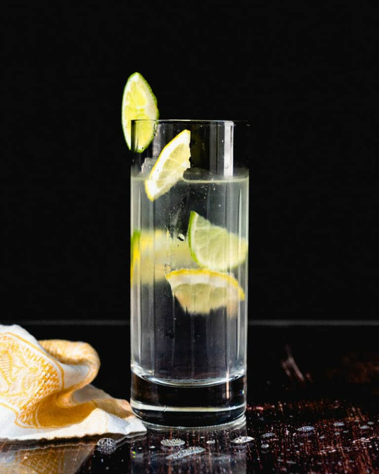 How to Make a Classic Vodka Tonic