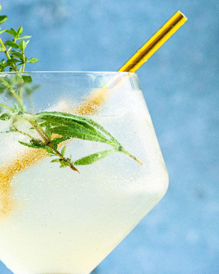 Lillet Spritz (Easy & Refreshing!) – A Couple Cooks
