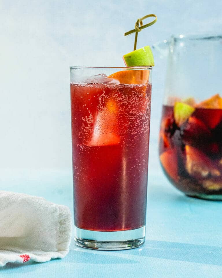 12 Brilliant Red Cocktails – A Couple Cooks