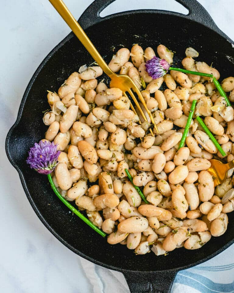 Easy Cannellini Beans – A Couple Cooks
