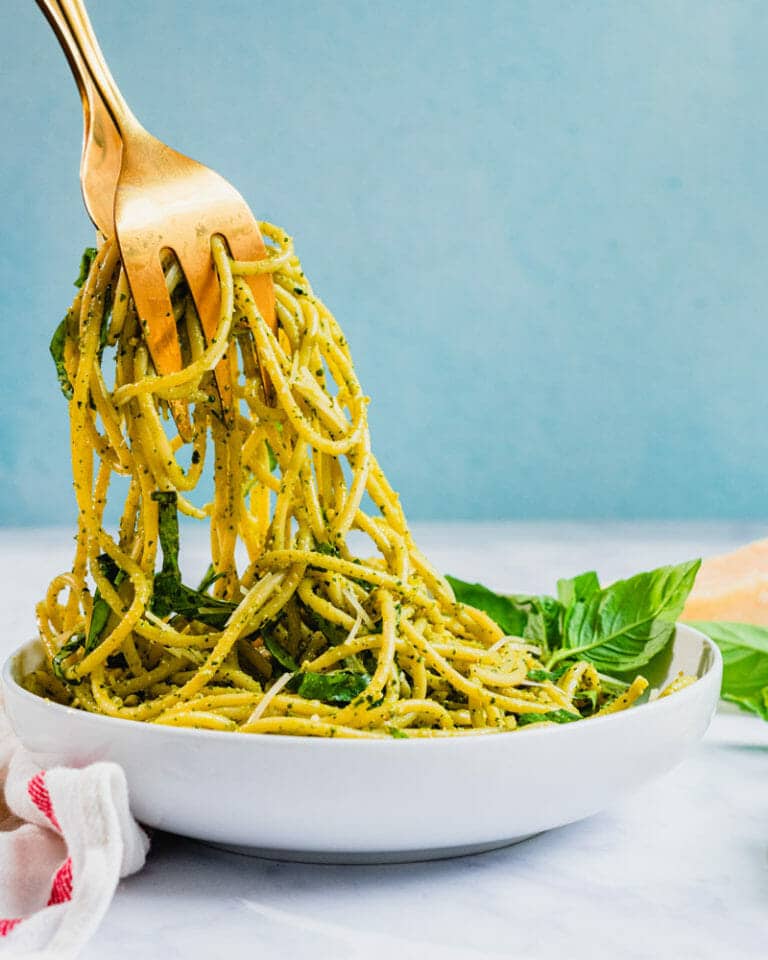 Pesto Spaghetti – A Couple Cooks