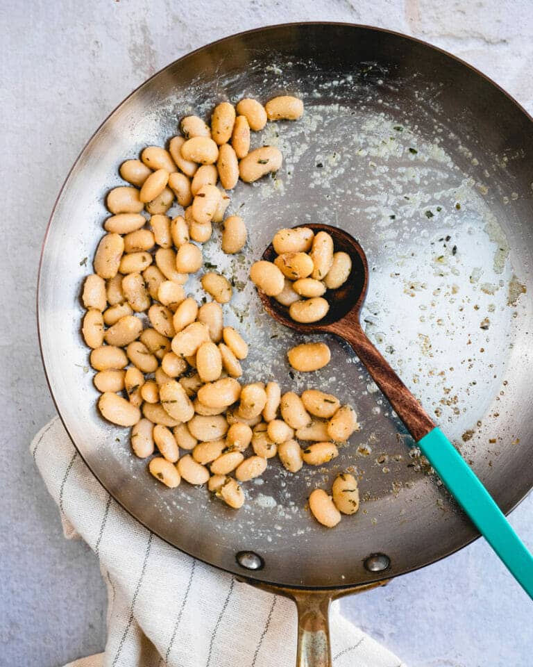 Easy White Beans – A Couple Cooks