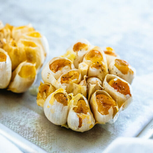 How to Mince Garlic – A Couple Cooks