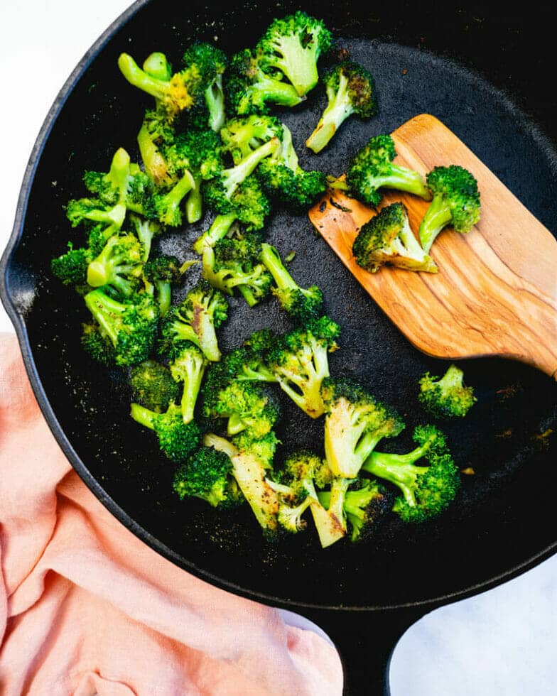 How to Cook Broccoli – A Couple Cooks
