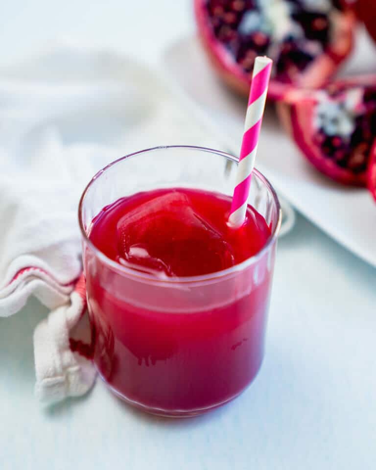 Pomegranate Juice (Benefits & How to Make It!) – A Couple Cooks