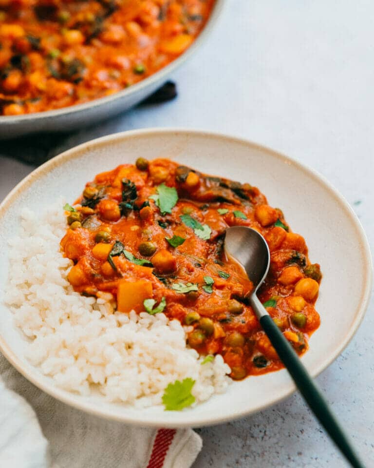 Quick Vegan Curry – A Couple Cooks