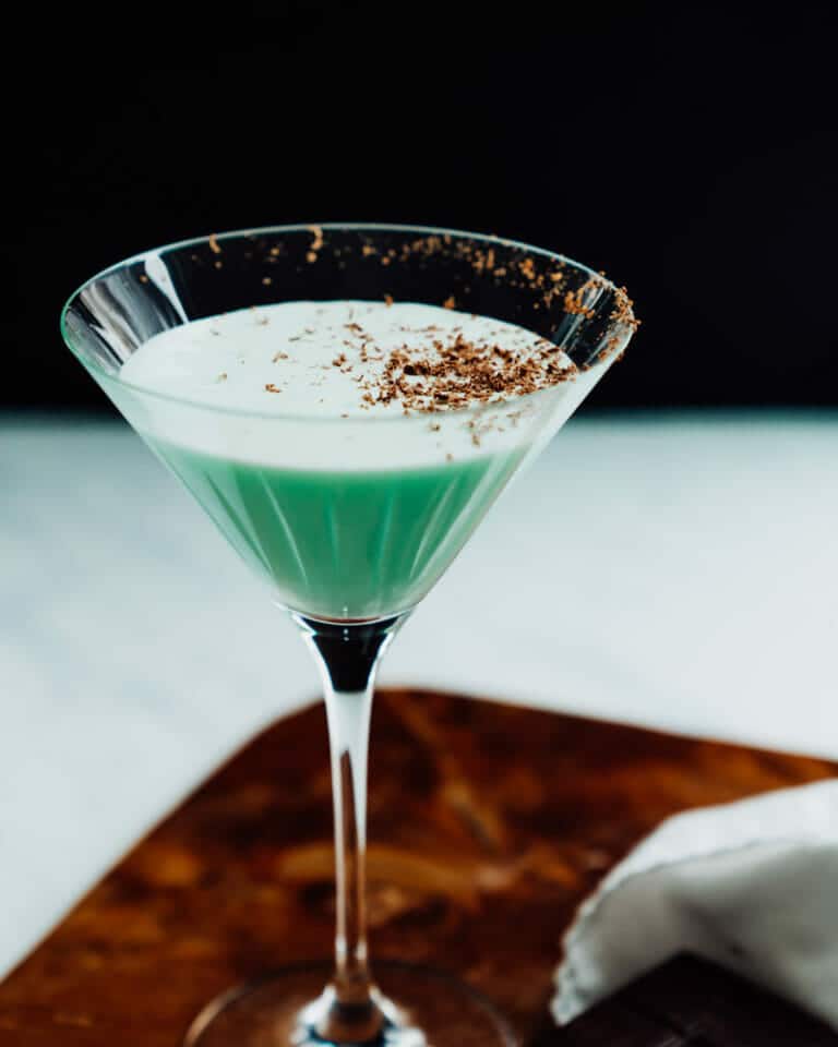 The Grasshopper Drink (Classic Cocktail!) – A Couple Cooks