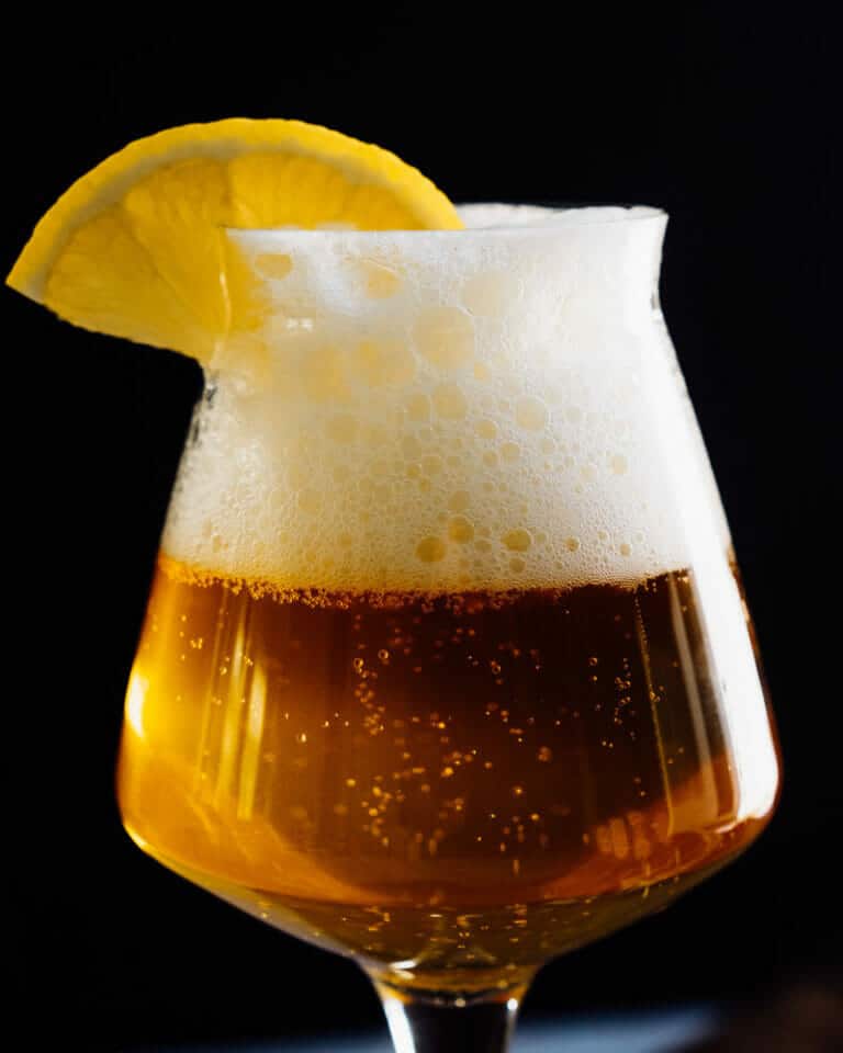 How to Make a Classic Shandy
