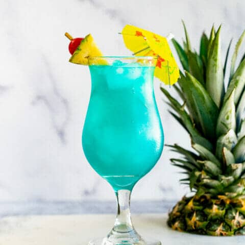 Hpnotiq Drink (Hypnotic Breeze) – A Couple Cooks