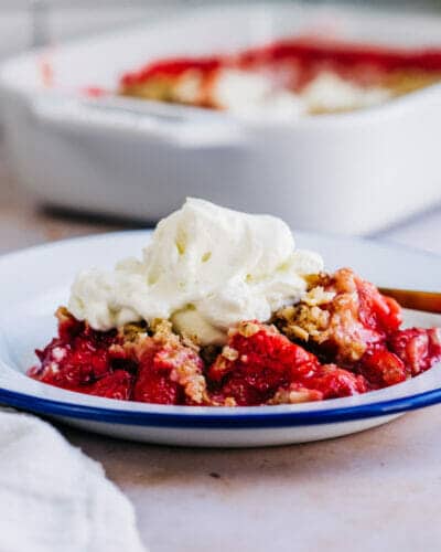 Classic Strawberry Crumble (aka Strawberry Crisp!) – A Couple Cooks