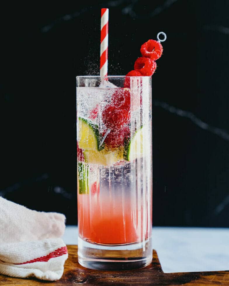 10 Best Raspberry Cocktails – A Couple Cooks