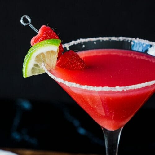 10 Best Raspberry Cocktails – A Couple Cooks