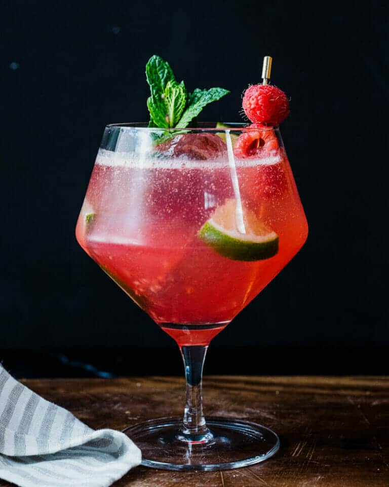 10 Best Raspberry Cocktails – A Couple Cooks