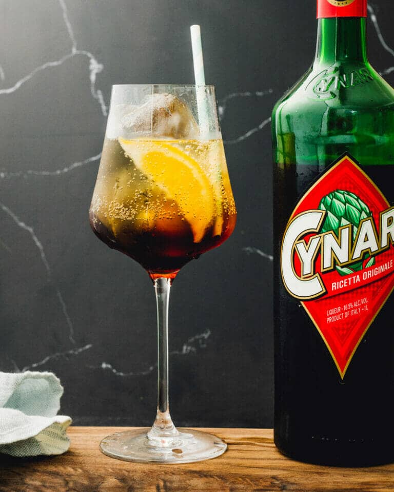 How to Make a Bubbly Cynar Spritz