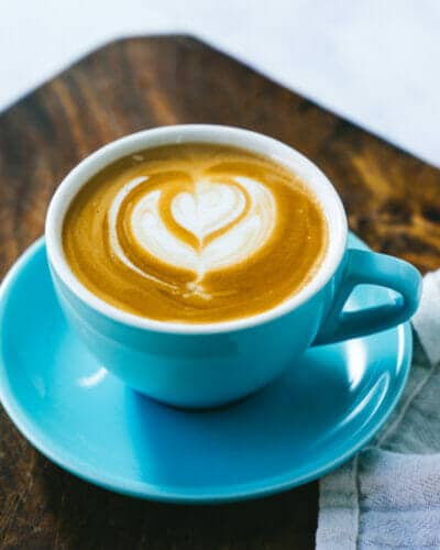 How to Make a Latte (Cafe Latte) – A Couple Cooks