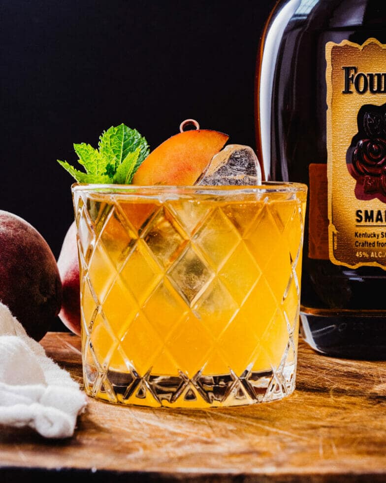 9 Juicy Peach Cocktails – A Couple Cooks