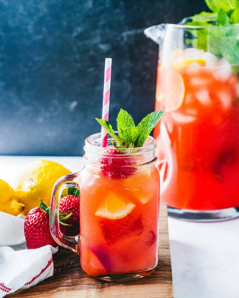 Easy Strawberry Lemonade – A Couple Cooks