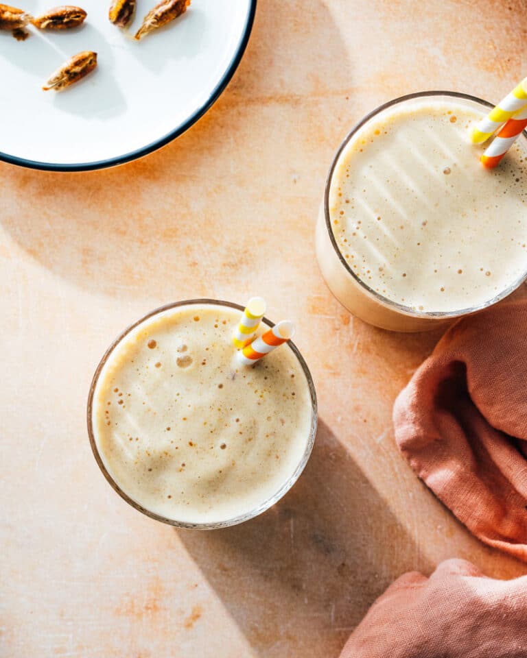 Vanilla Date Smoothie – A Couple Cooks