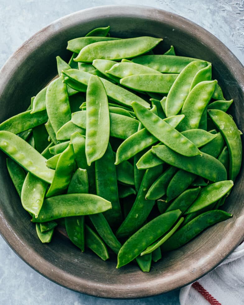 Easy Snow Peas – A Couple Cooks