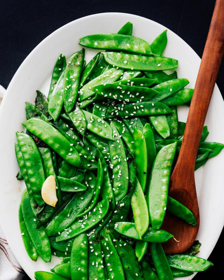 Easy Snow Peas – A Couple Cooks