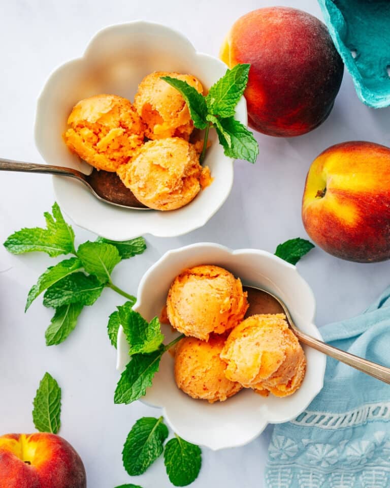 How to Ripen Peaches – A Couple Cooks