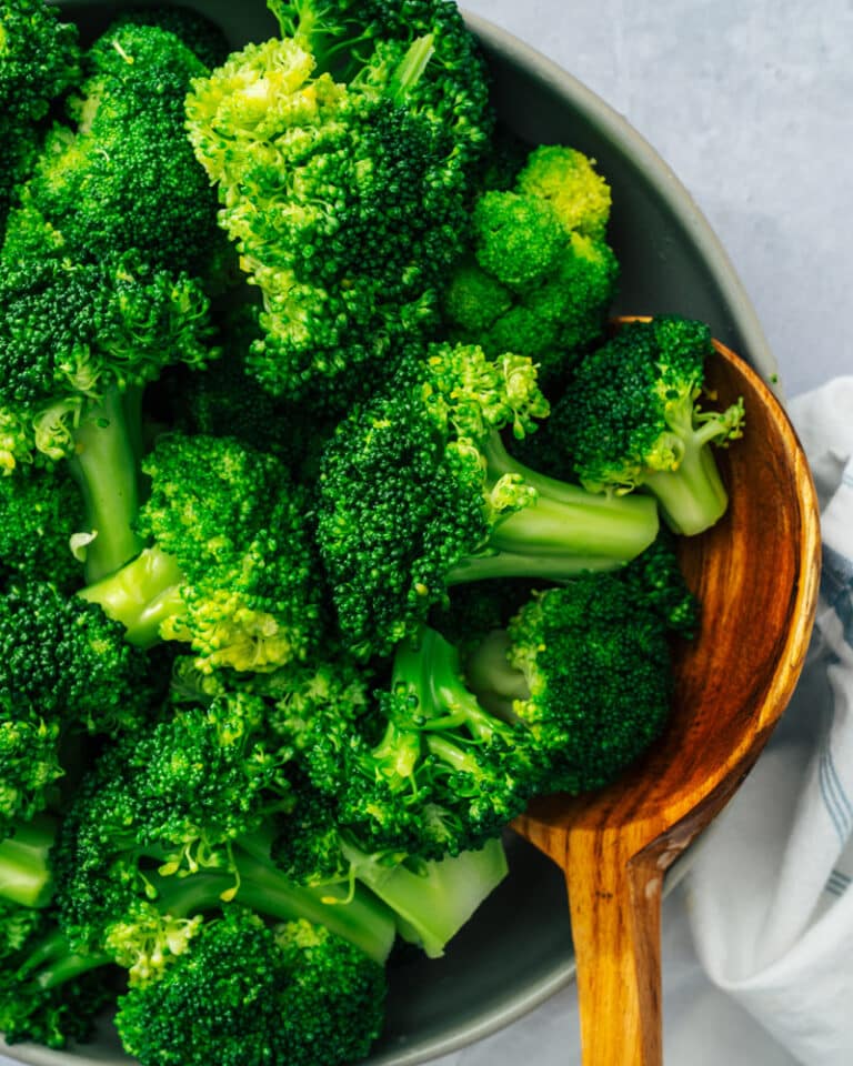 How to Cook Broccoli – A Couple Cooks