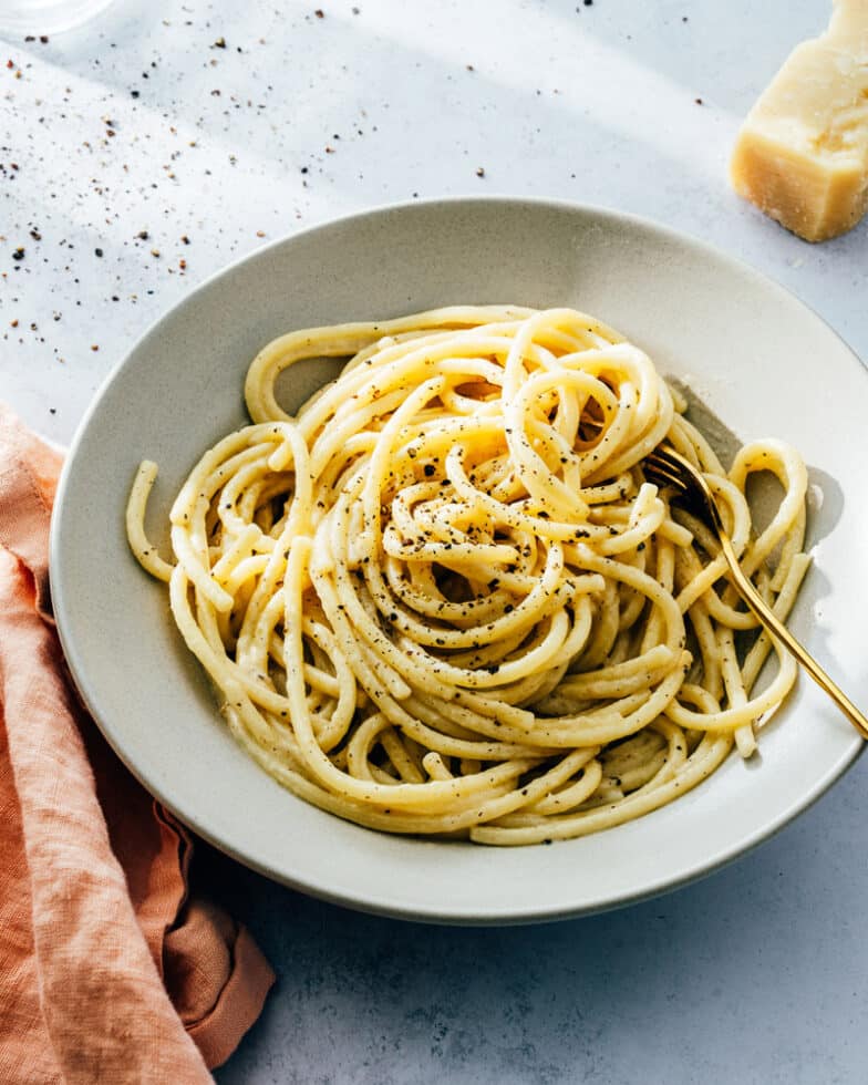 Cacio e Pepe – A Couple Cooks