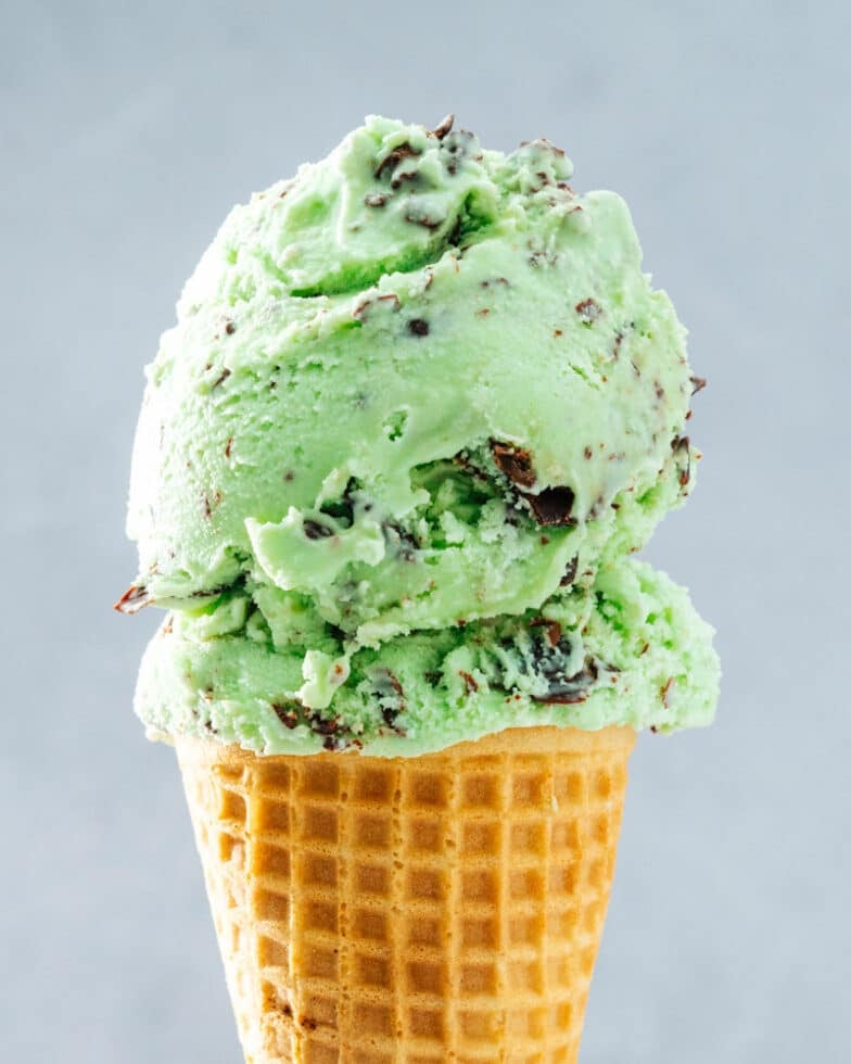 Helado de menta con chispas de chocolate - Oh-asis