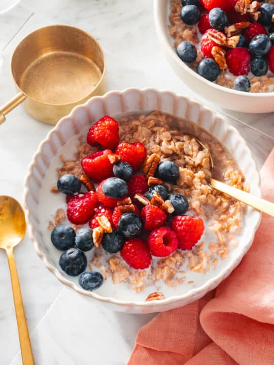 25 Fun Oatmeal Recipes to Start the Day – A Couple Cooks