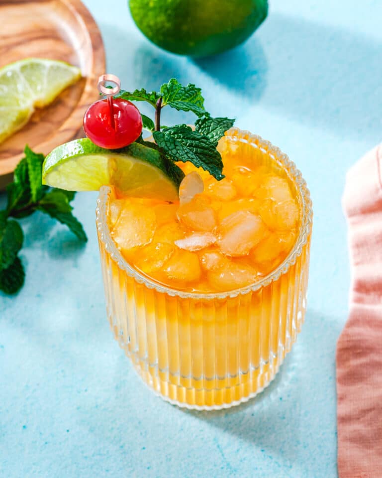 25 Sweet Alcoholic Drinks You'll Love – A Couple Cooks