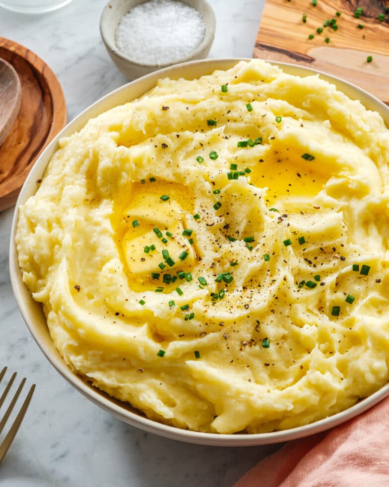 Creamy Mashed Potatoes – A Couple Cooks