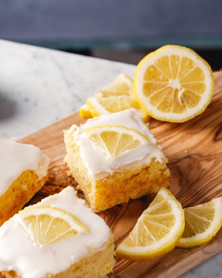 Easy Glazed Lemon Cake