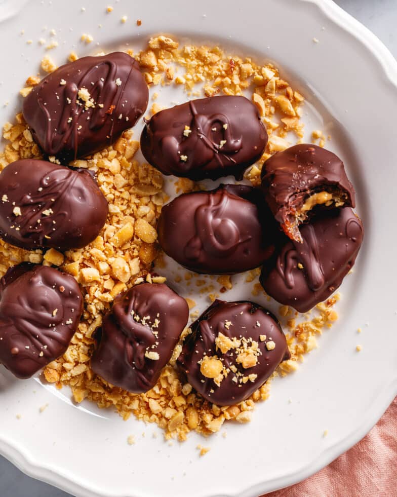 Date Snickers – A Couple Cooks