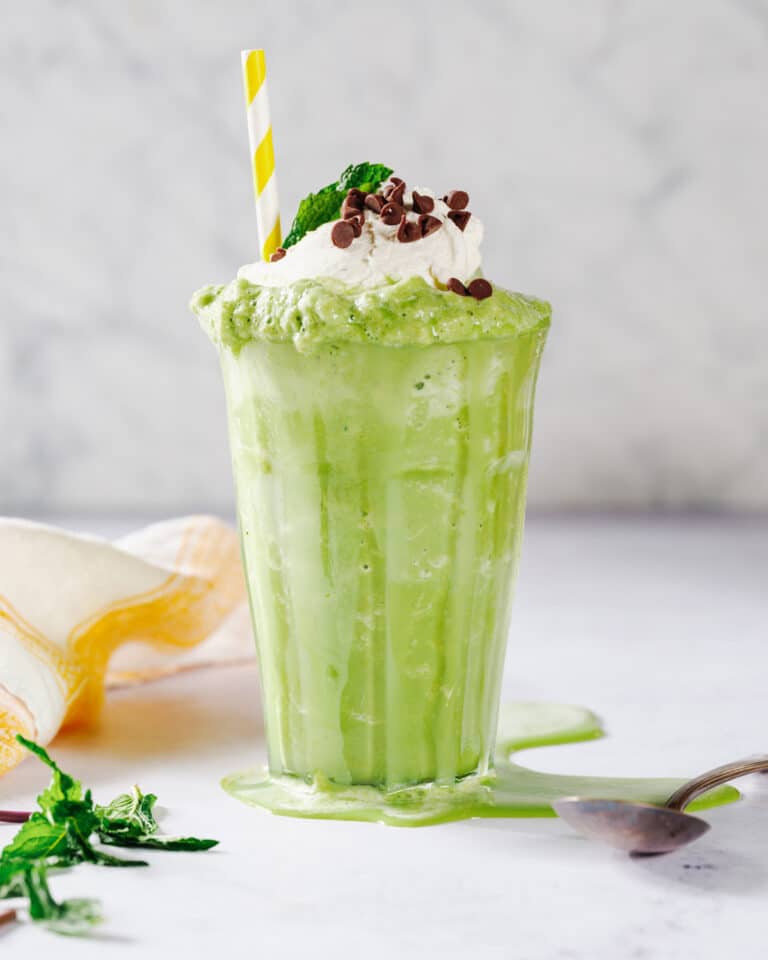Mint Smoothie (Protein Shamrock Shake) – A Couple Cooks