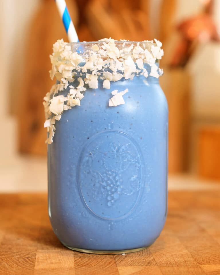 Blue Spirulina Smoothie – A Couple Cooks